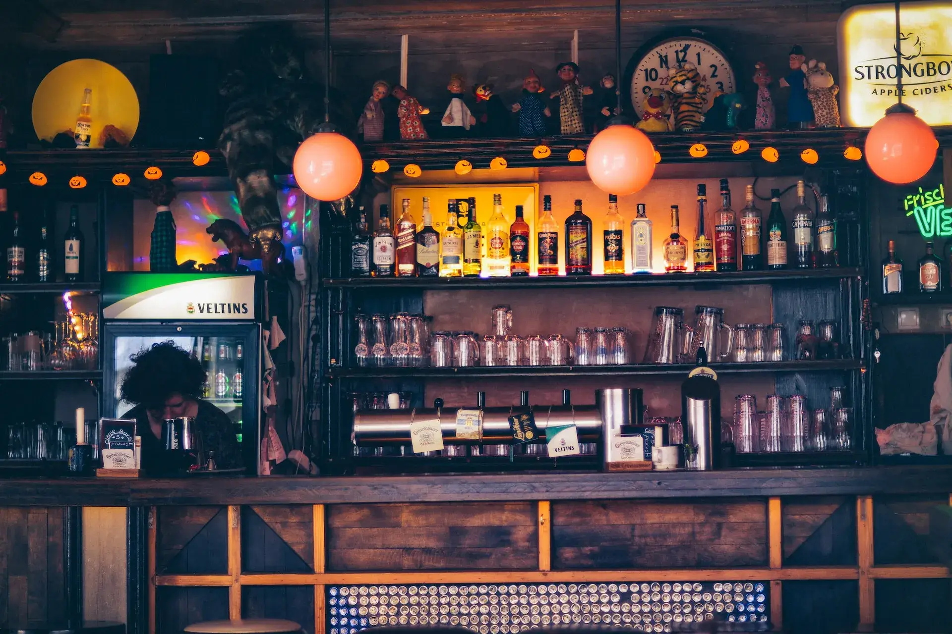 🍺 Best Student Bars in Berlin - PartyBackpackers