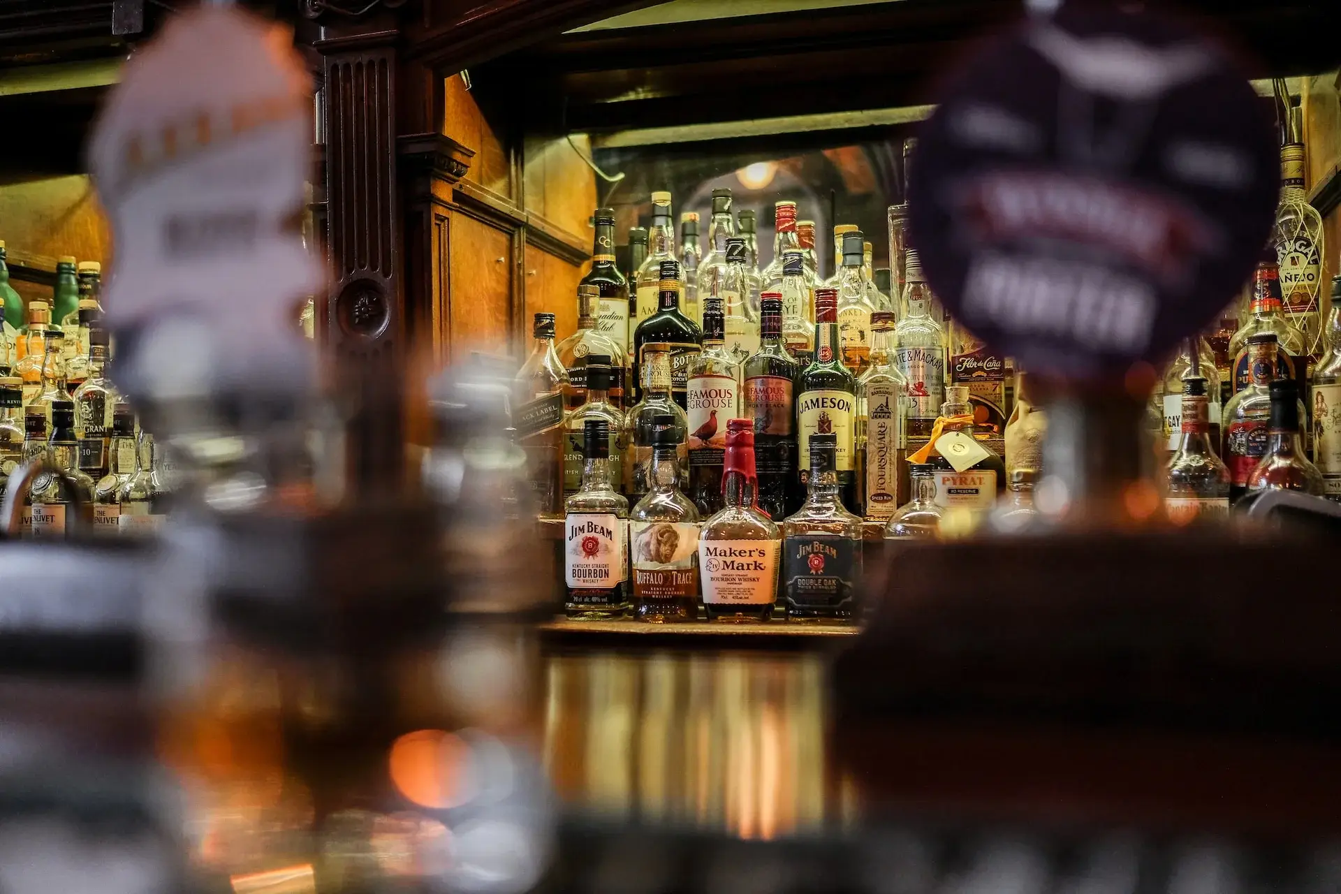 🍺 The Best Student Bars in Edinburgh - PartyBackpackers